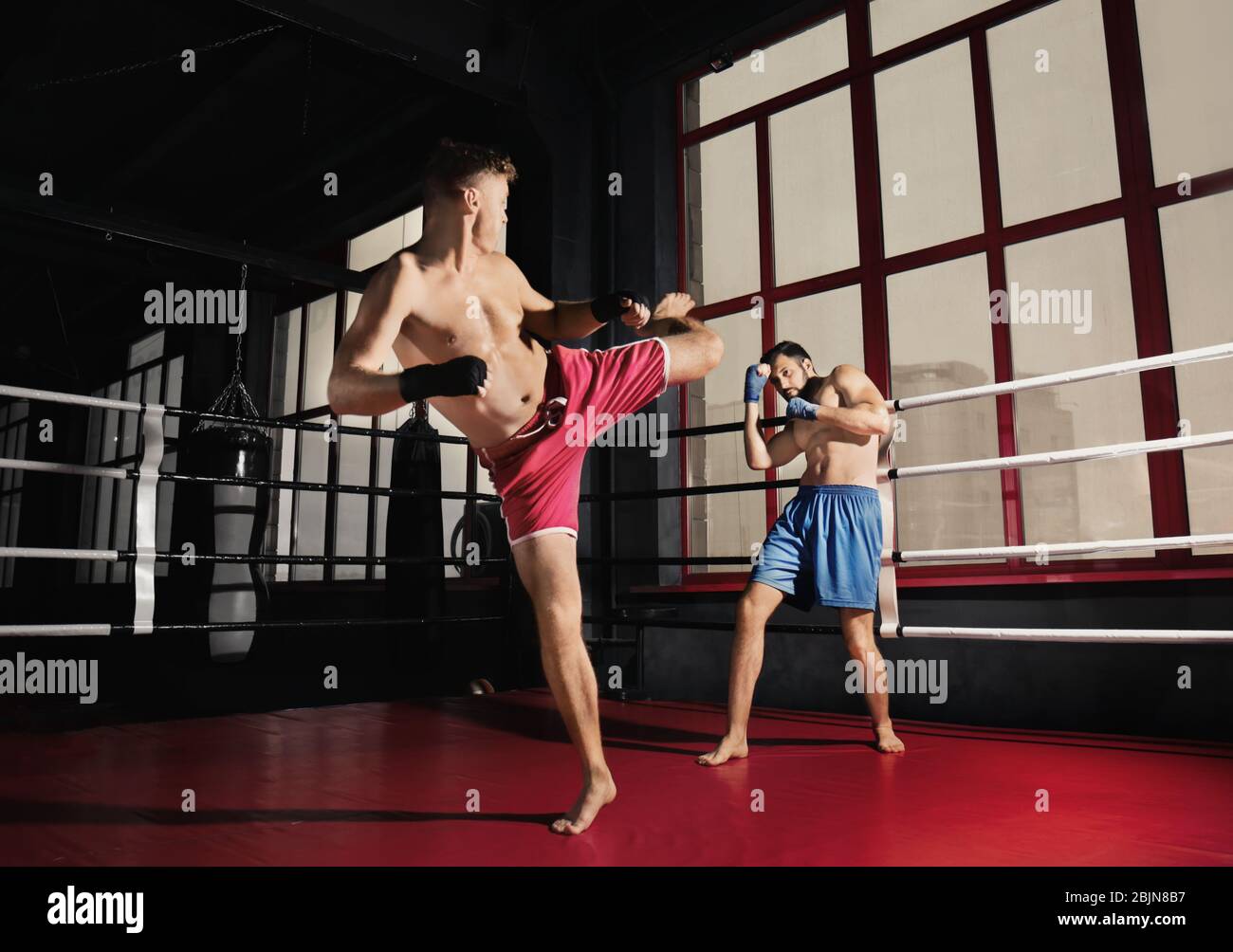 Kickboxers hi-res stock photography and images - Alamy