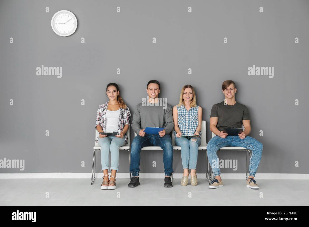 Gray waiting room chairs hi-res stock photography and images - Alamy