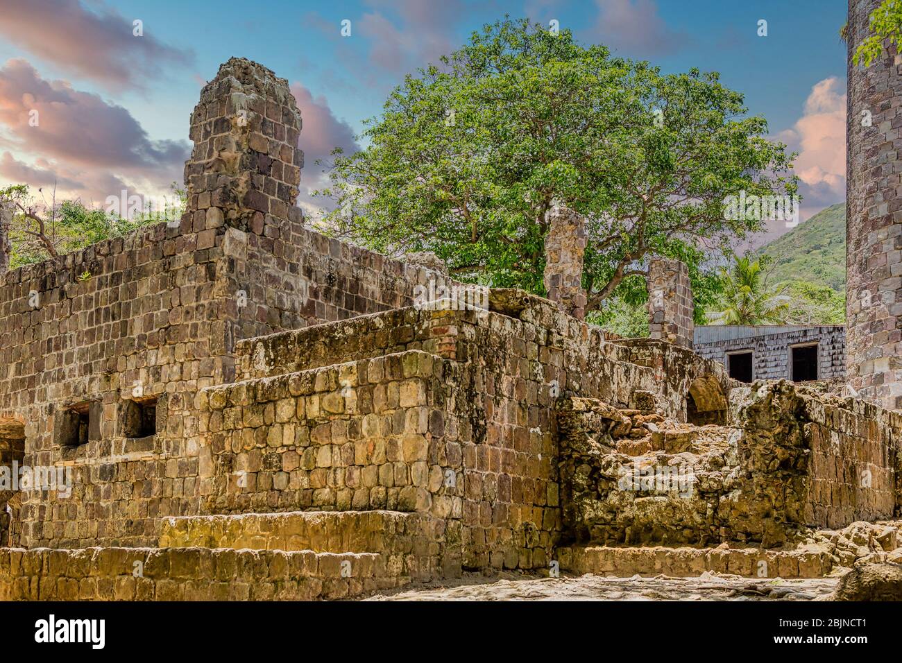 Old Abandoned Stone Building Stock Photo - Alamy