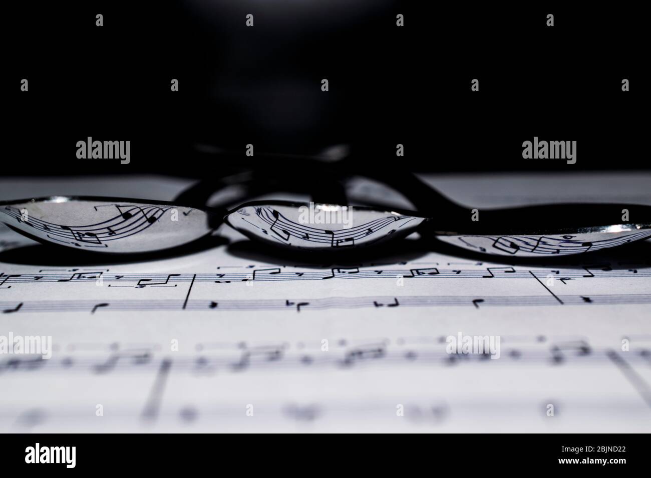 Spoons and music notes hi-res stock photography and images - Alamy