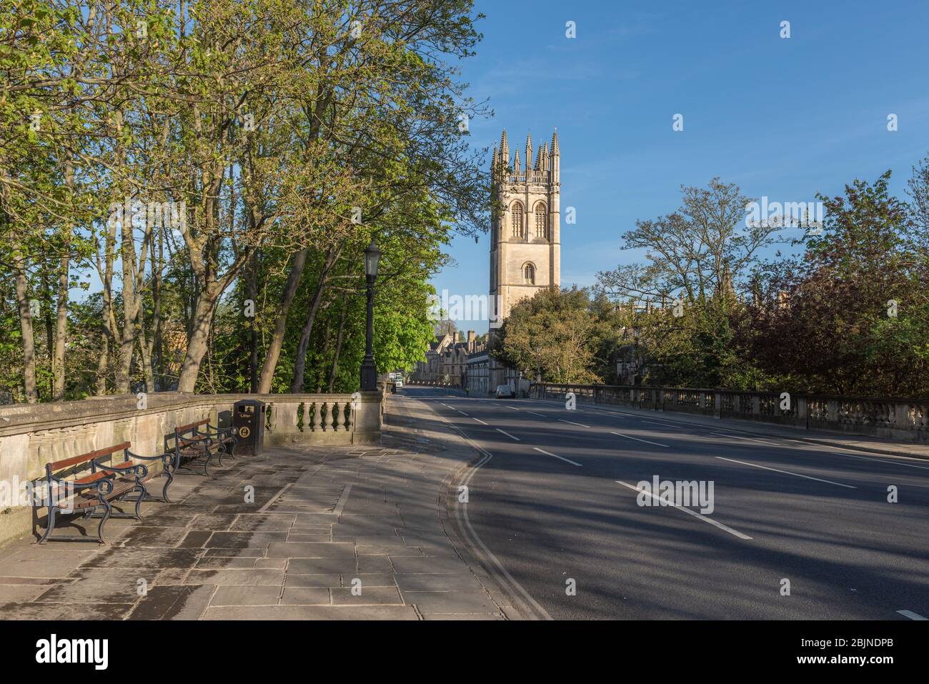 Magdalen College Tower, looking over Magdalen Bridge Stock Photo - Alamy