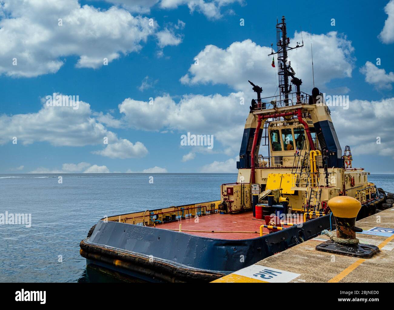 Industrial dock equipment hi-res stock photography and images - Alamy