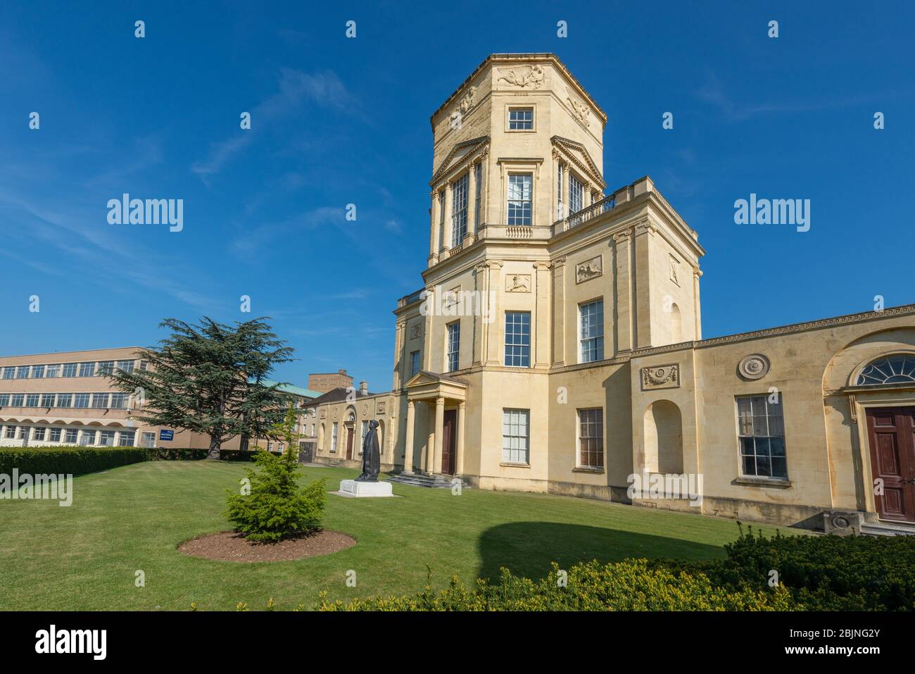 The Radcliffe Observatory, part of the Green Templeton College, Oxford ...