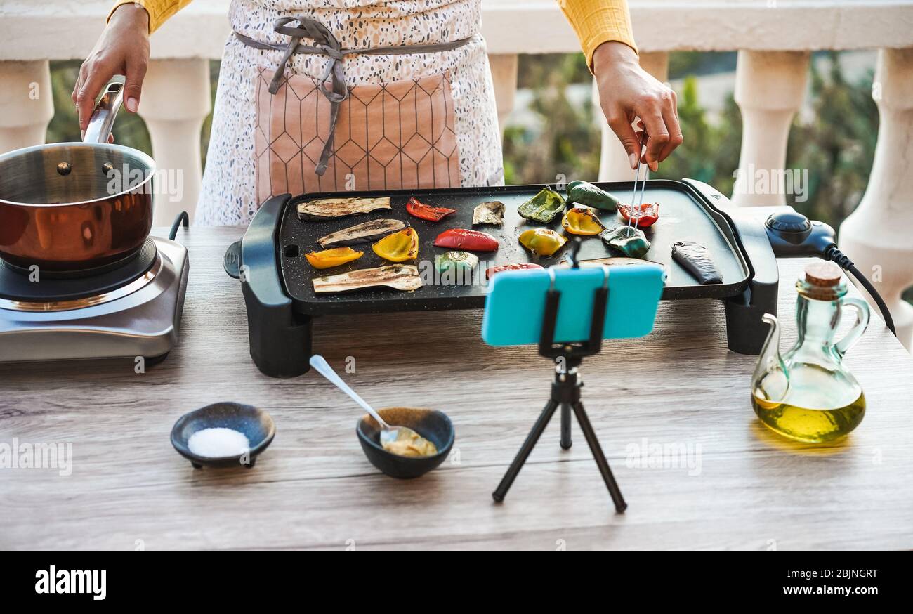 Person quarantine hi-res stock photography and images - Alamy