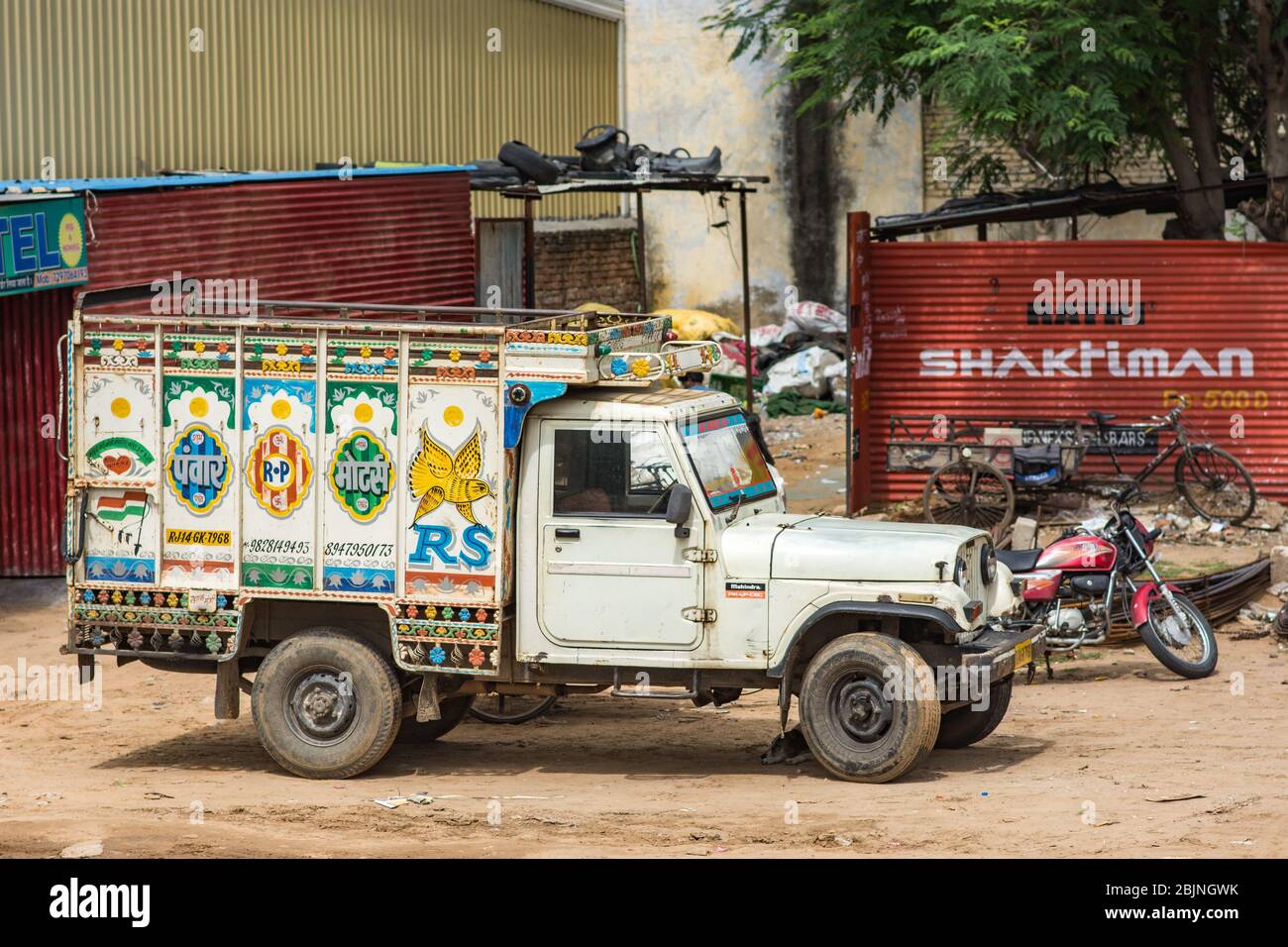 Rajasthani truck hi-res stock photography and images - Alamy