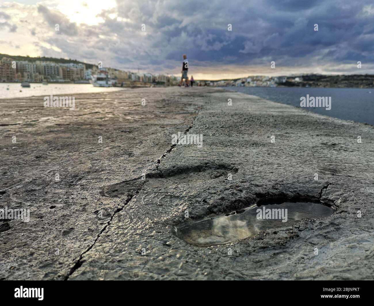Man standing distance hi-res stock photography and images - Alamy