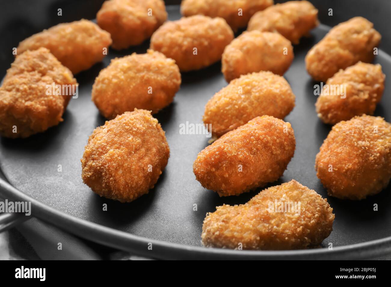 Pan fried salmon cutlet hi-res stock photography and images - Alamy