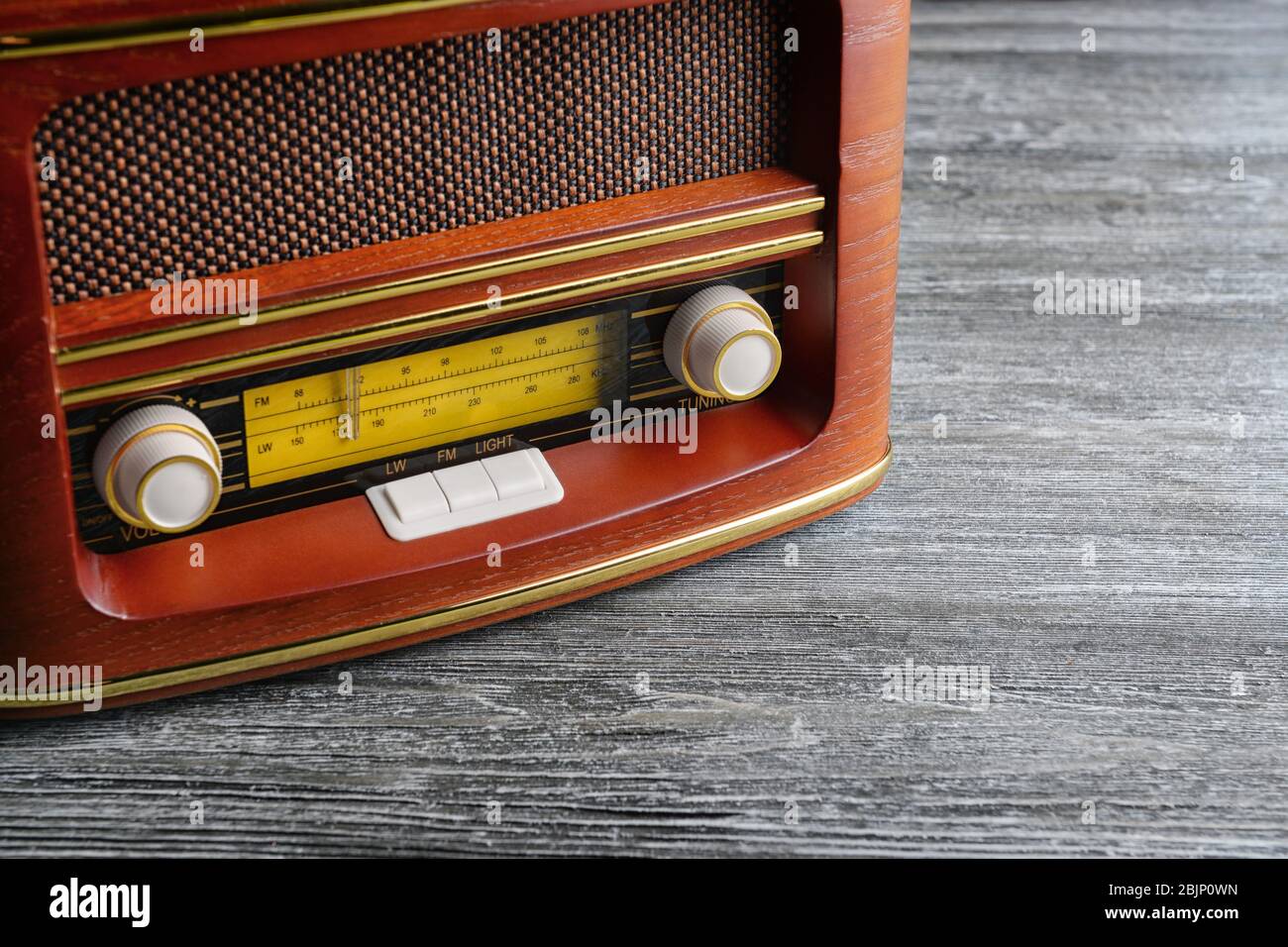 Retro radio on wooden hi-res stock photography and images - Alamy