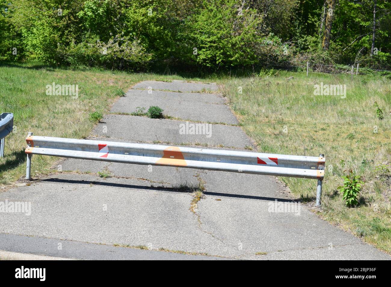 Rough road surface deterioration hi-res stock photography and images ...