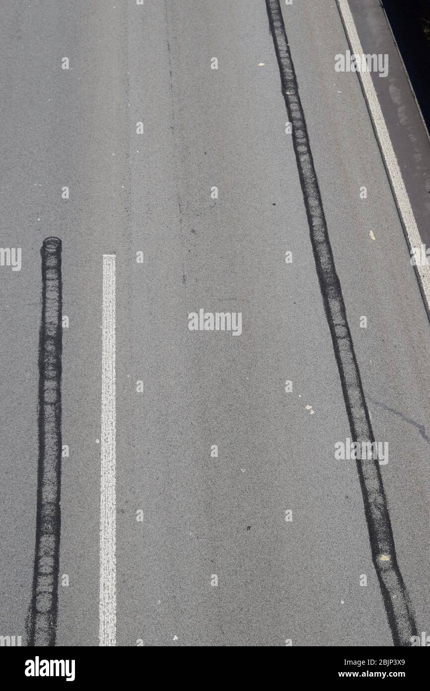 Empty autobahn in 2020 hi-res stock photography and images - Alamy