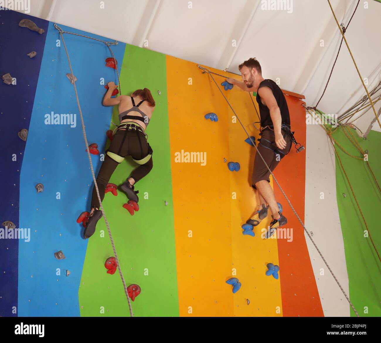 Couple gear mountain climbing rope hi-res stock photography and images ...