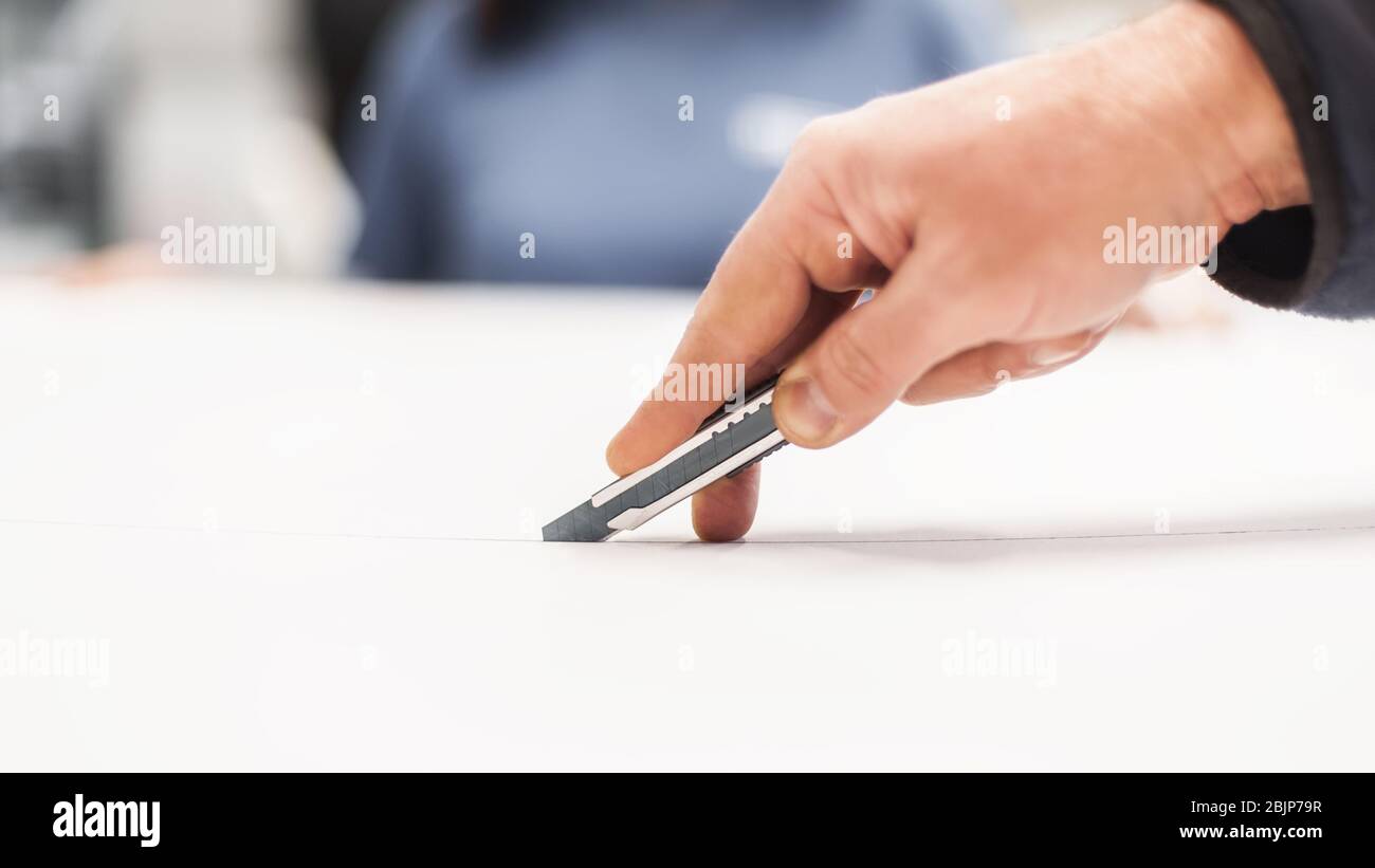 Scalpel paper hi-res stock photography and images - Alamy