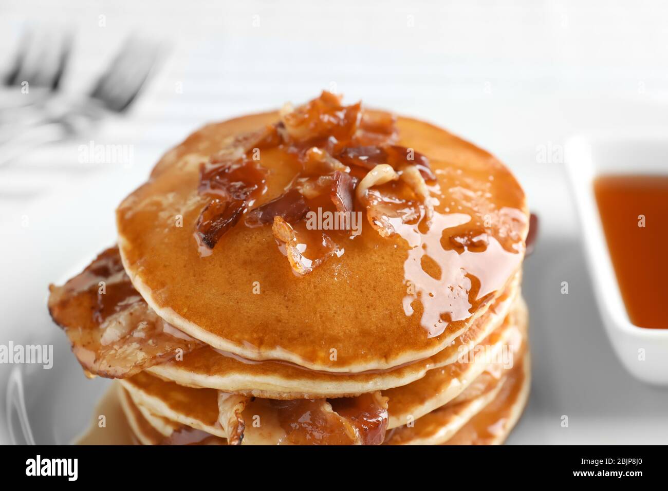 Pancakes stack bacon hi-res stock photography and images - Alamy