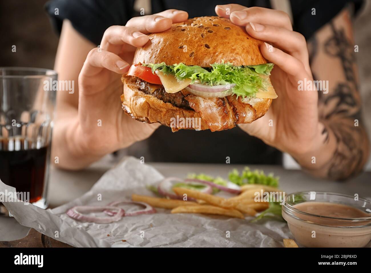 Bacon over burger hi-res stock photography and images - Alamy