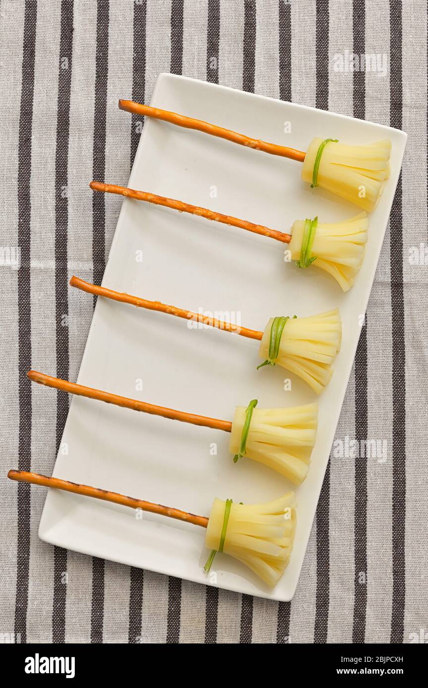 String cheese sticks hi-res stock photography and images - Alamy