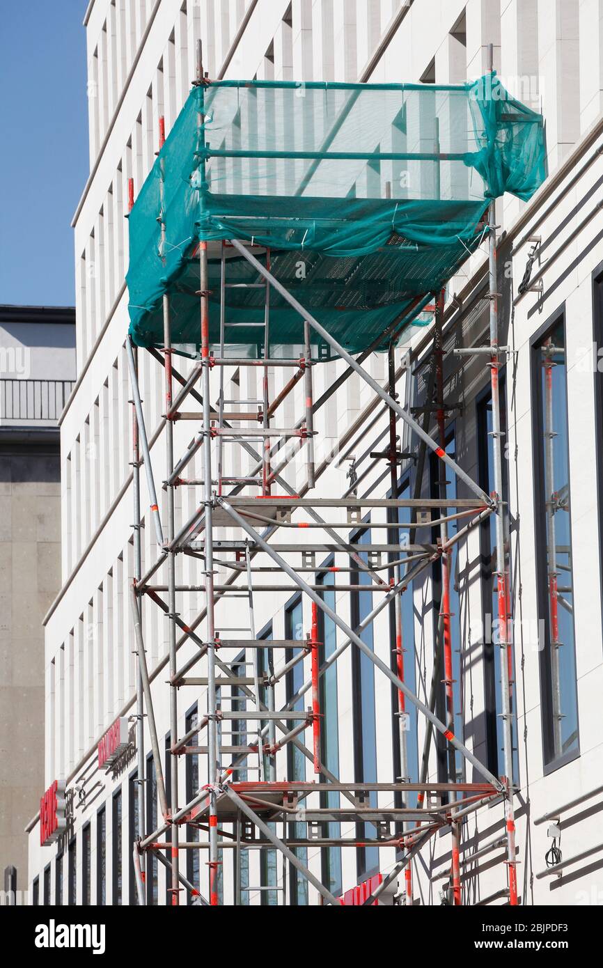 Scaffolding, house facade, office building, window front, Bremen ...
