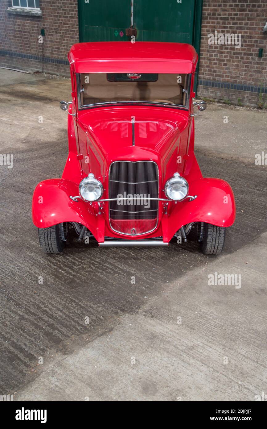 1932 ford model b red hi-res stock photography and images - Alamy