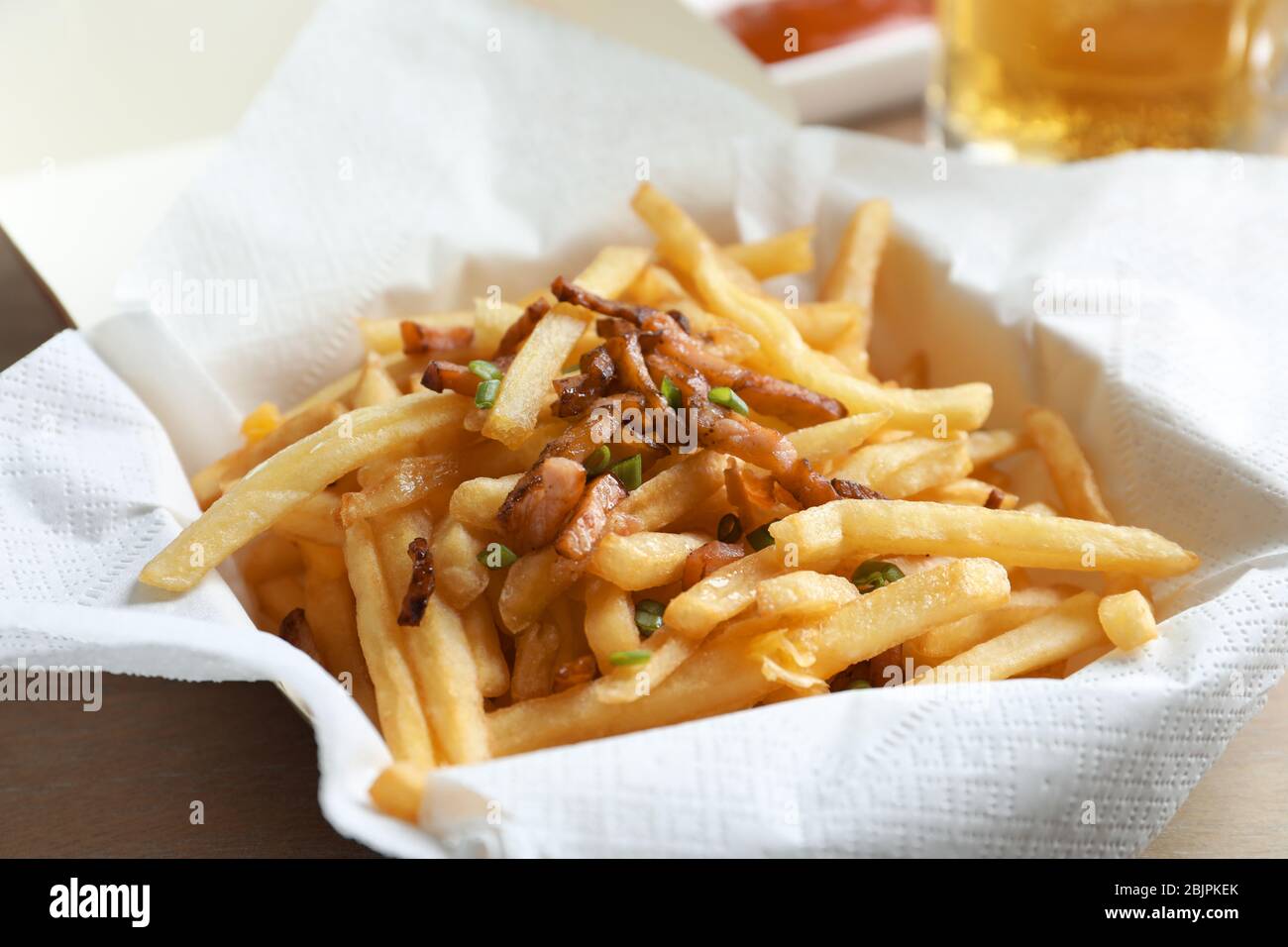 Box french fries bacon hi-res stock photography and images - Alamy