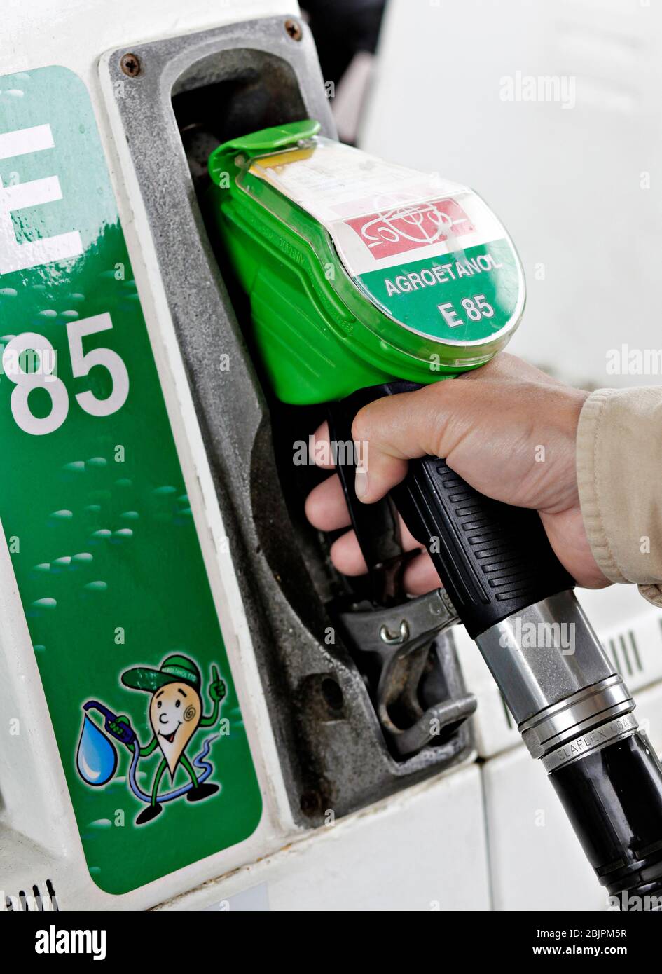 Ethanol e85 alcohol at the petrol station offering green hi-res stock ...