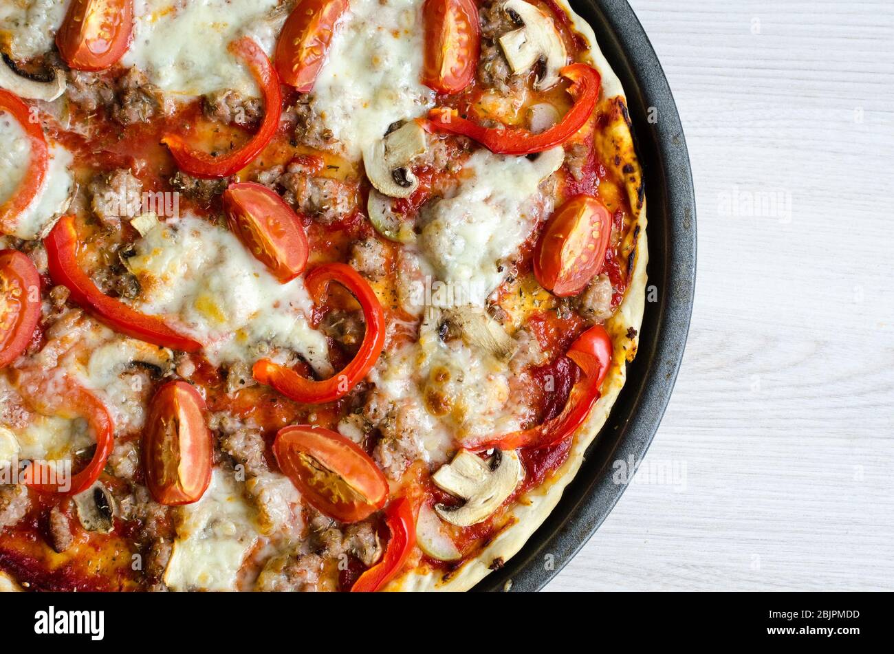 Pizza fresca hi-res stock photography and images - Alamy