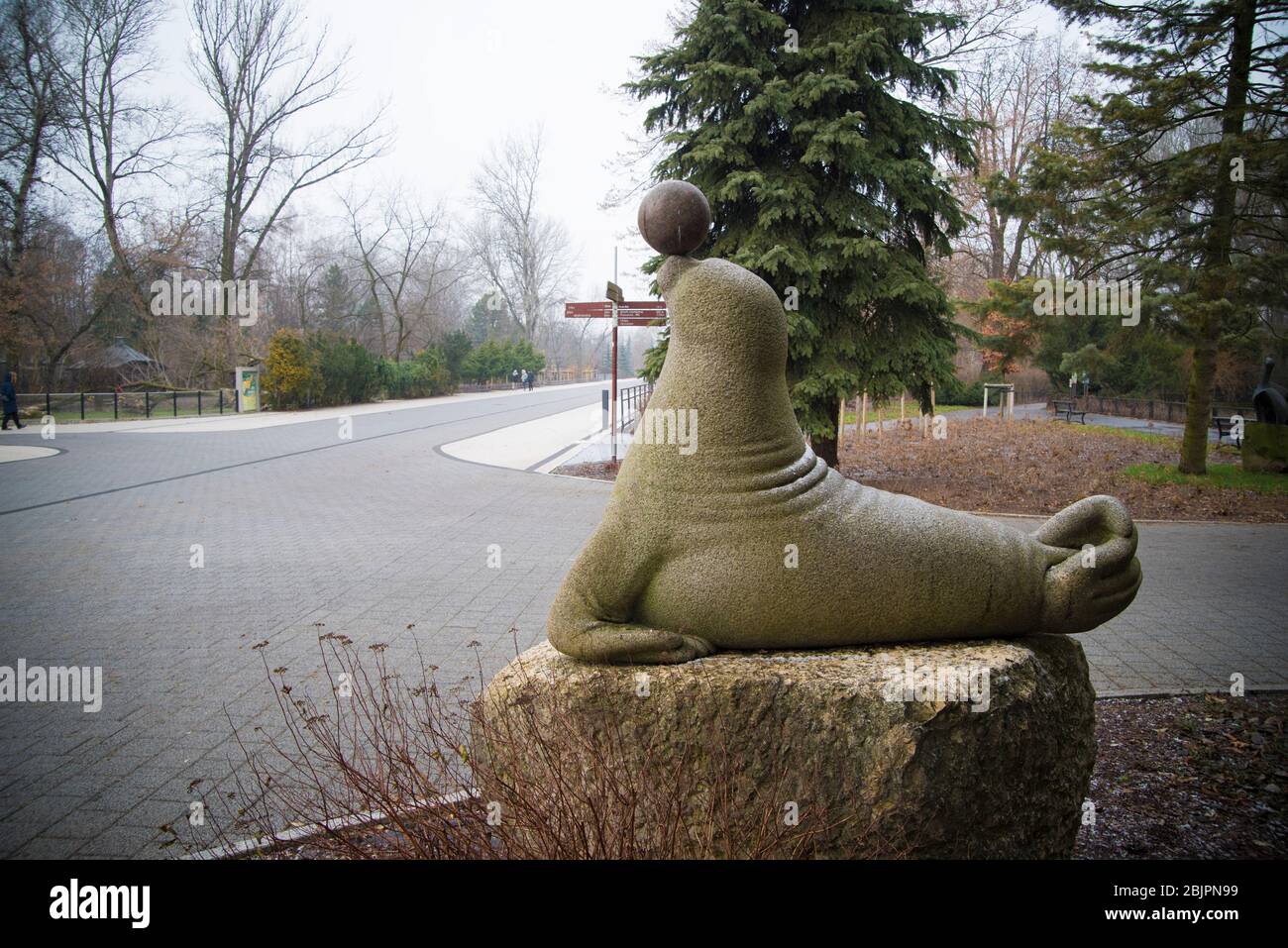 Warsaw zoo hi-res stock photography and images - Alamy