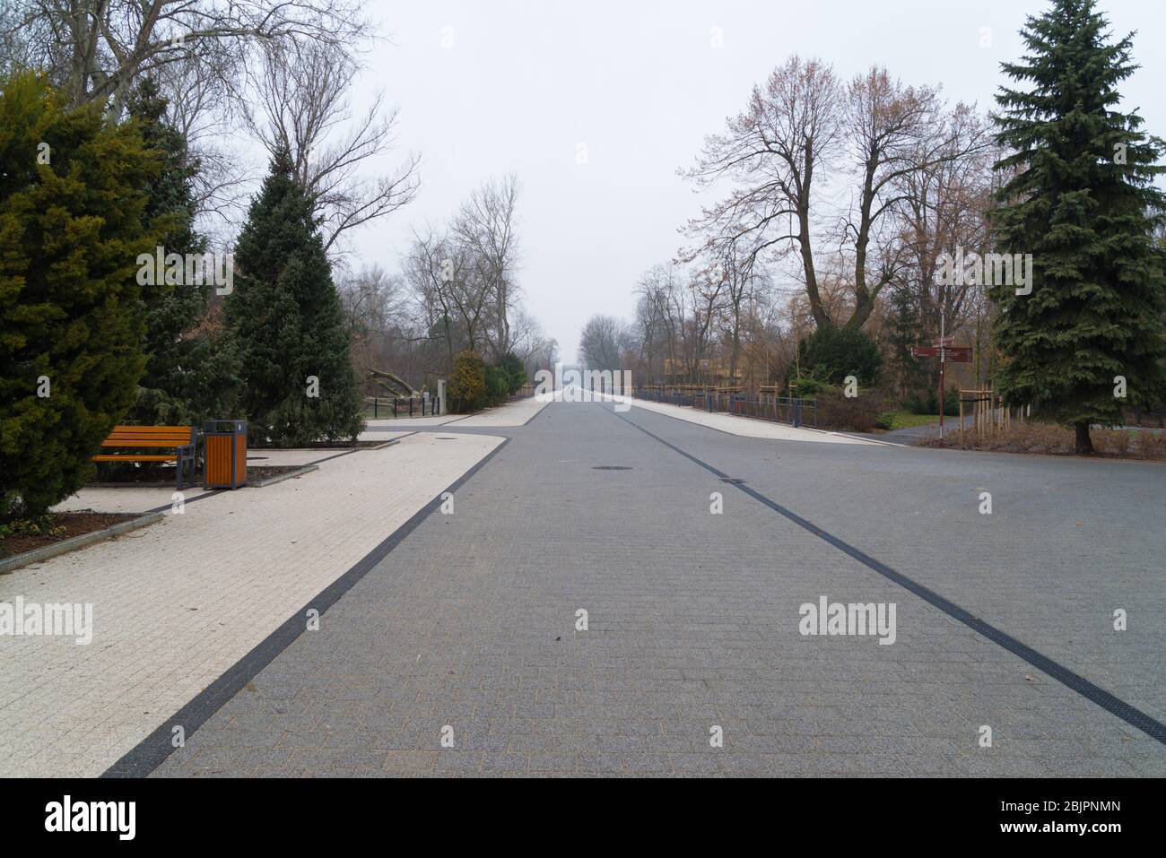 Empty main road hi-res stock photography and images - Alamy
