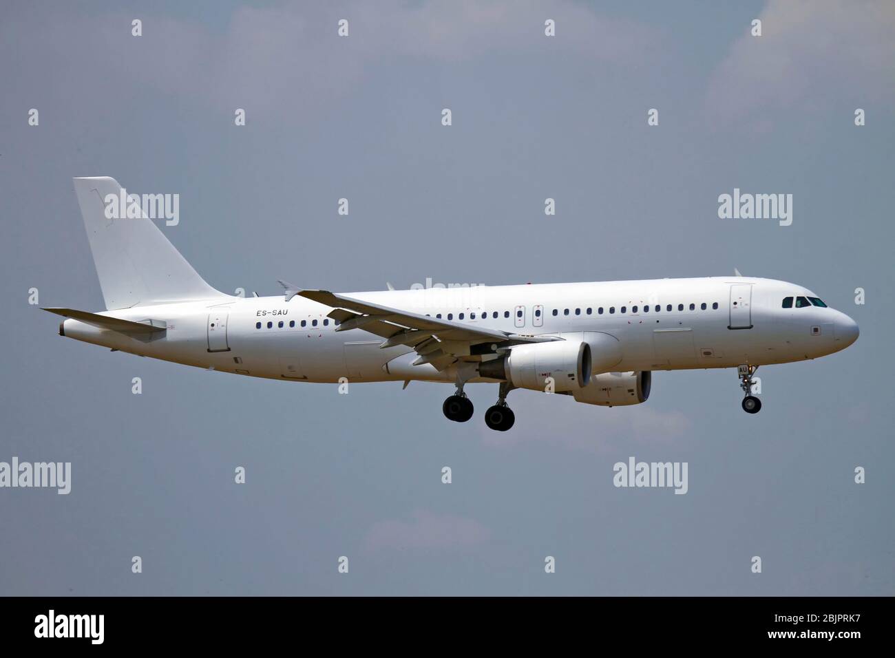 Unmarked aircraft hi-res stock photography and images - Alamy