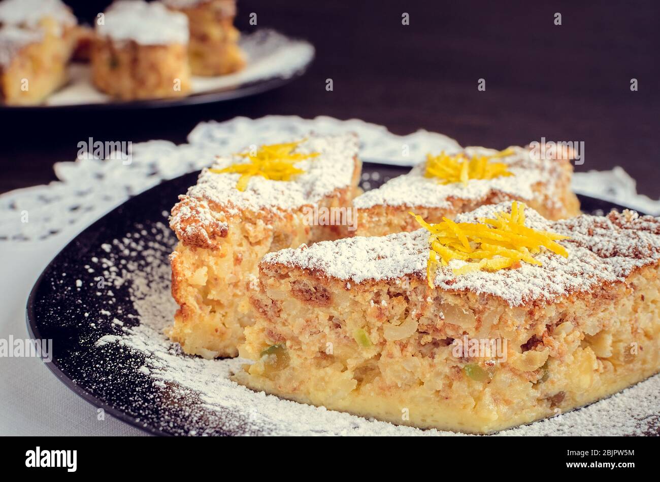 Torta di riso hi-res stock photography and images - Alamy