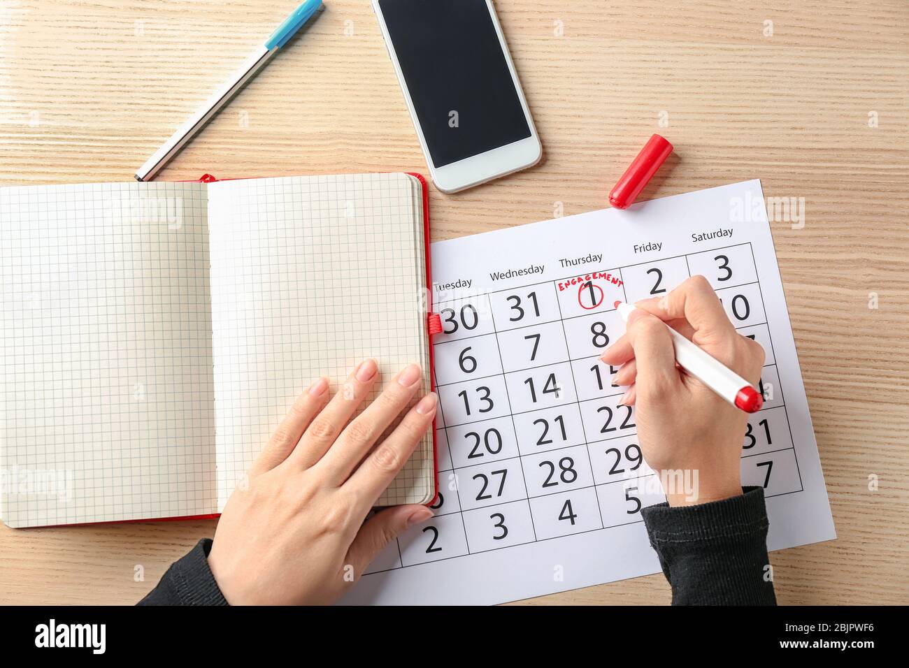 Calendar marking hi-res stock photography and images - Alamy