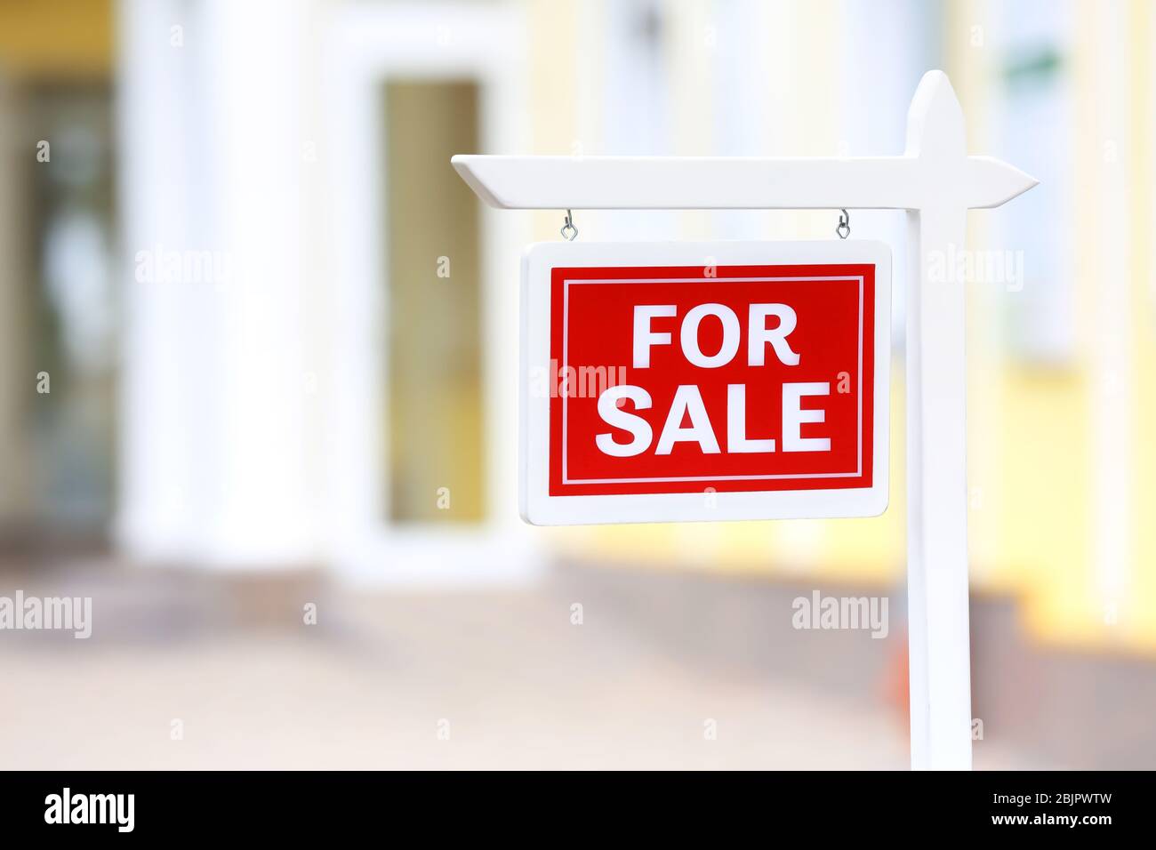 "For sale" sign outdoors Stock Photo - Alamy