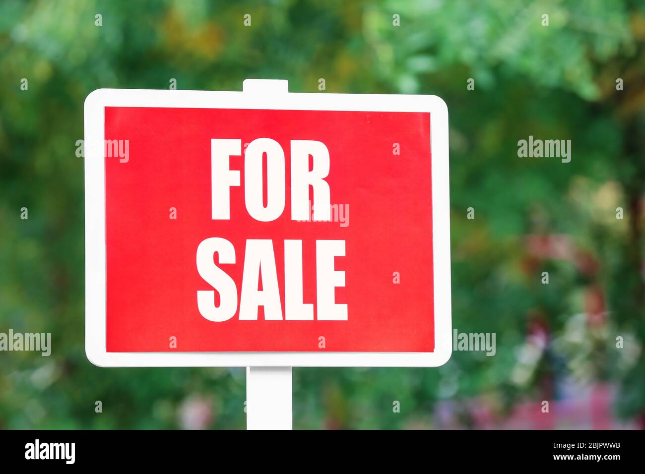 "For sale" sign outdoors Stock Photo - Alamy