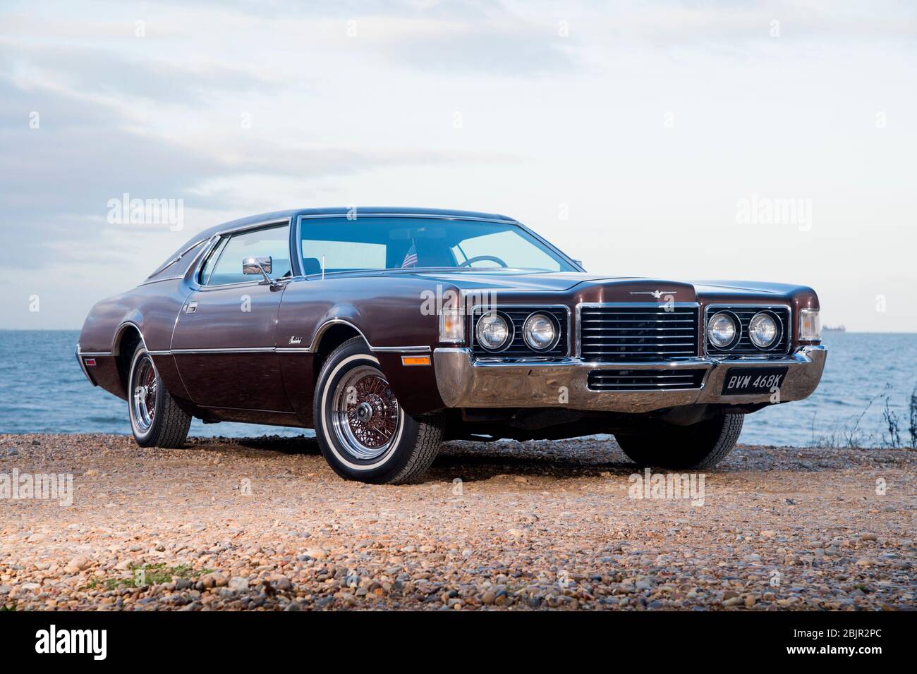1972 Ford Thunderbird classic American coupe car Stock Photo - Alamy