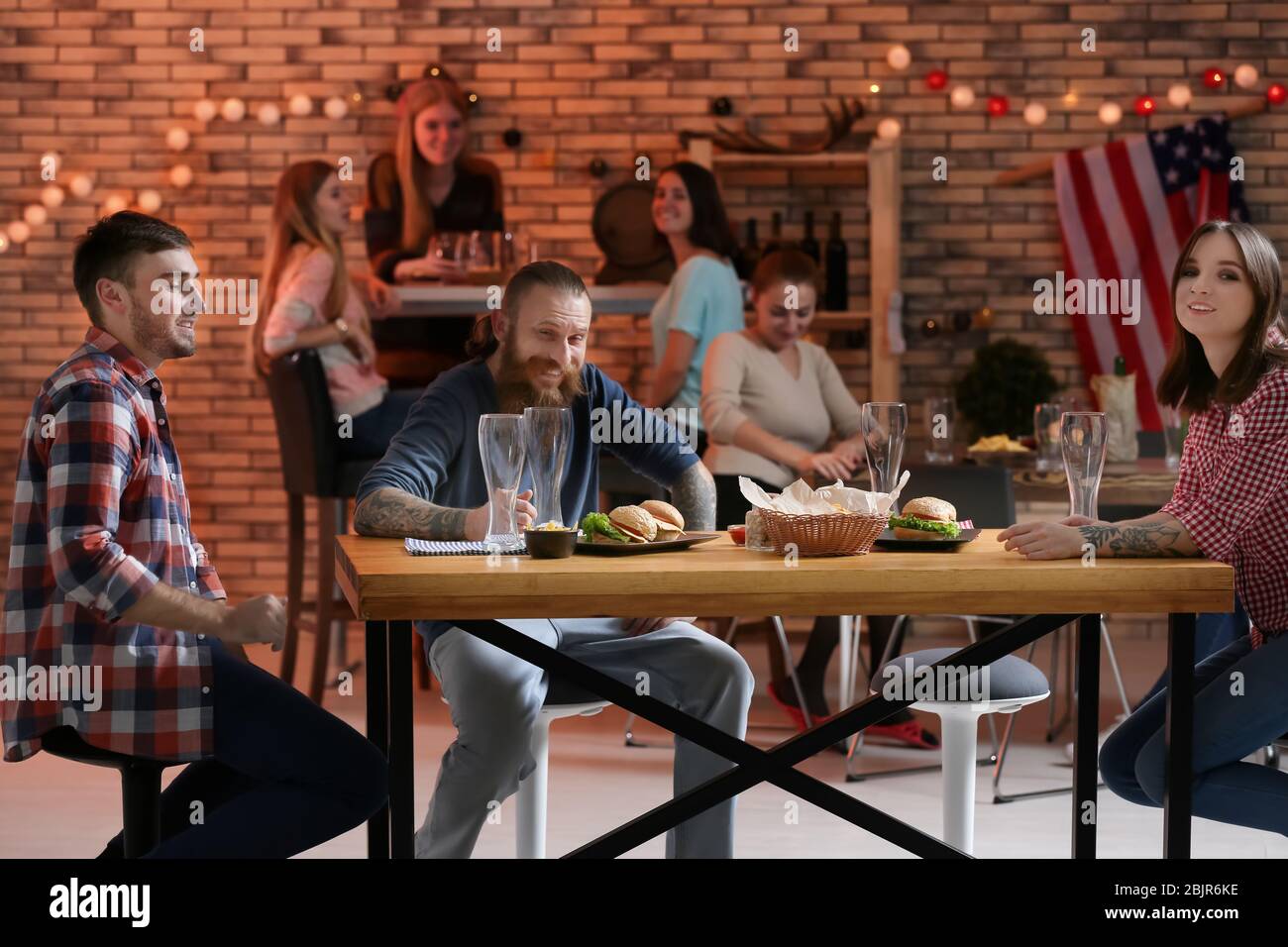 Woman sitting bar drink waiting hi-res stock photography and images - Alamy