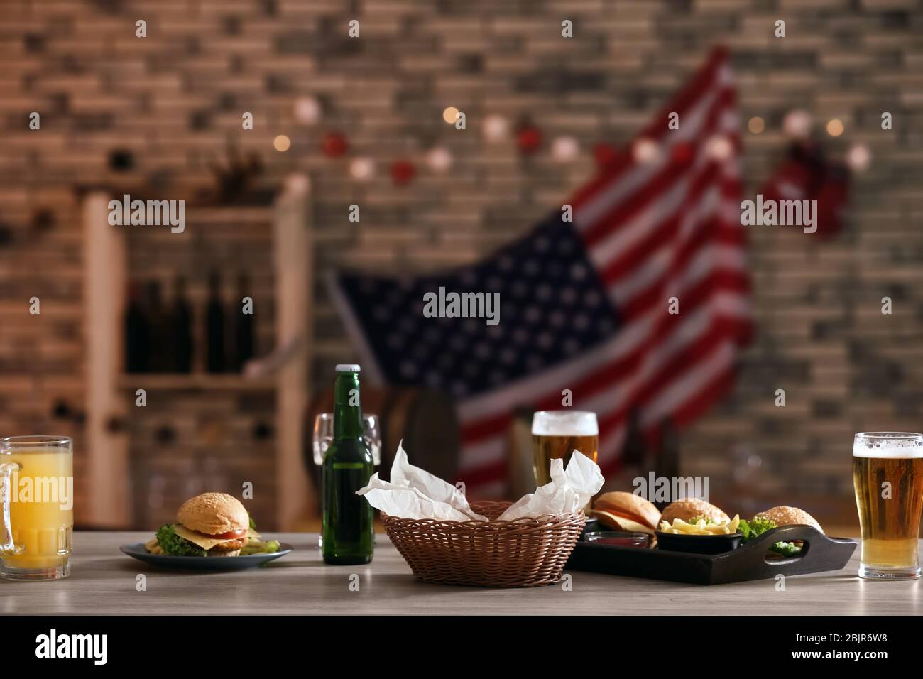 Glass of craft beer table america hi-res stock photography and images ...