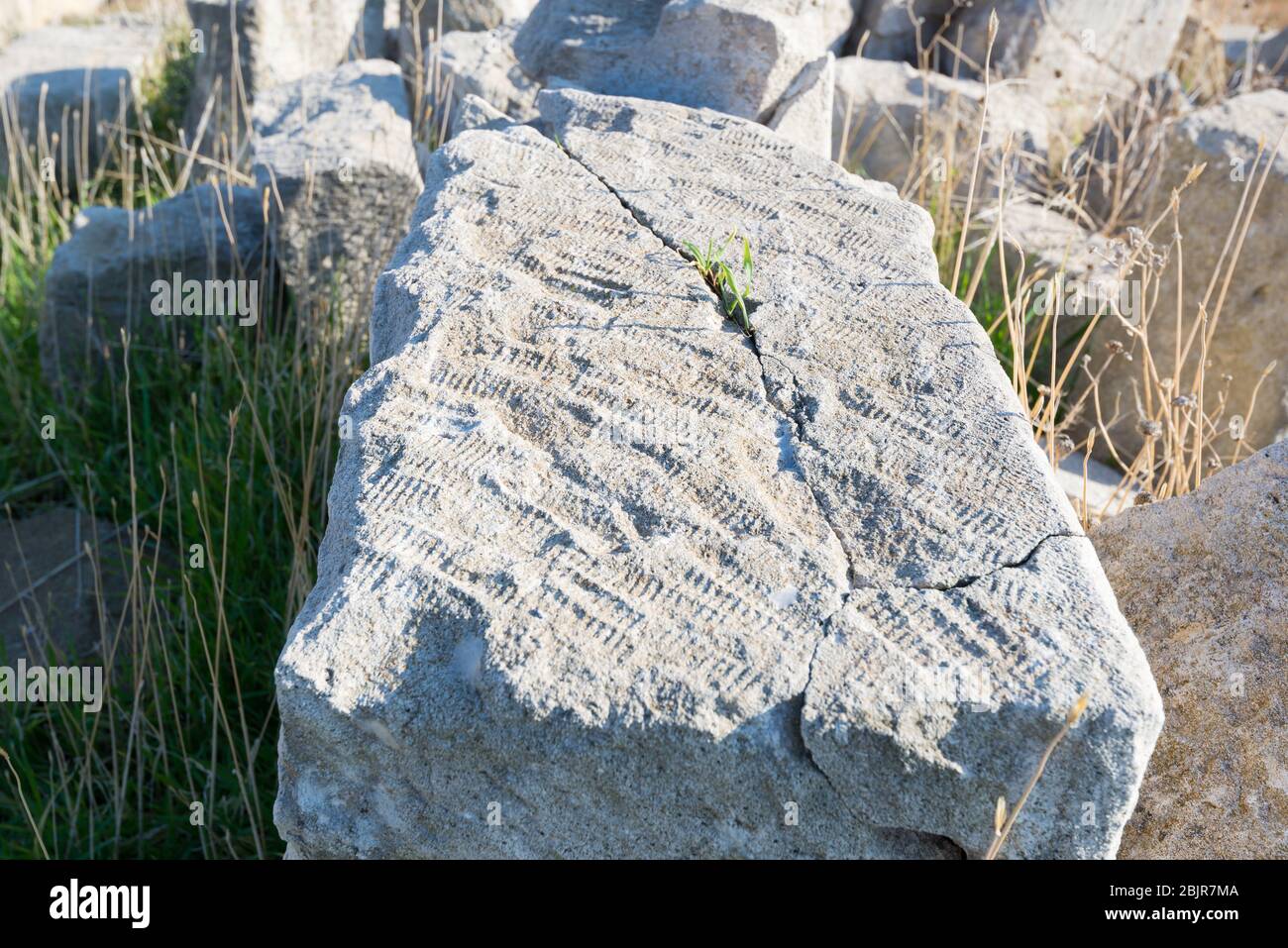 Limestone block sculpture hi-res stock photography and images - Alamy