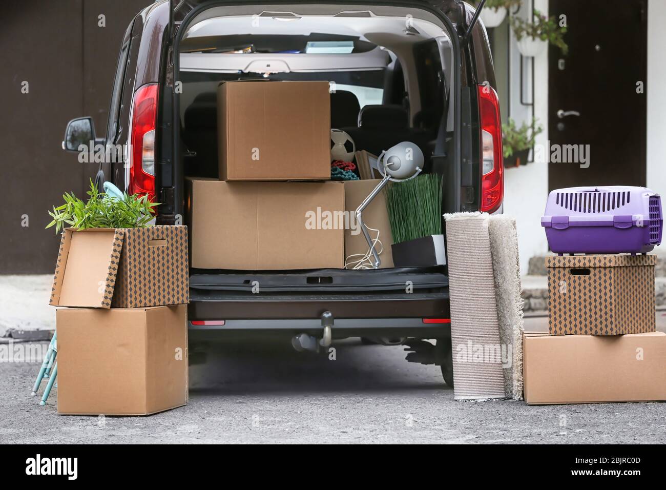 Packed car trunk hi-res stock photography and images - Alamy