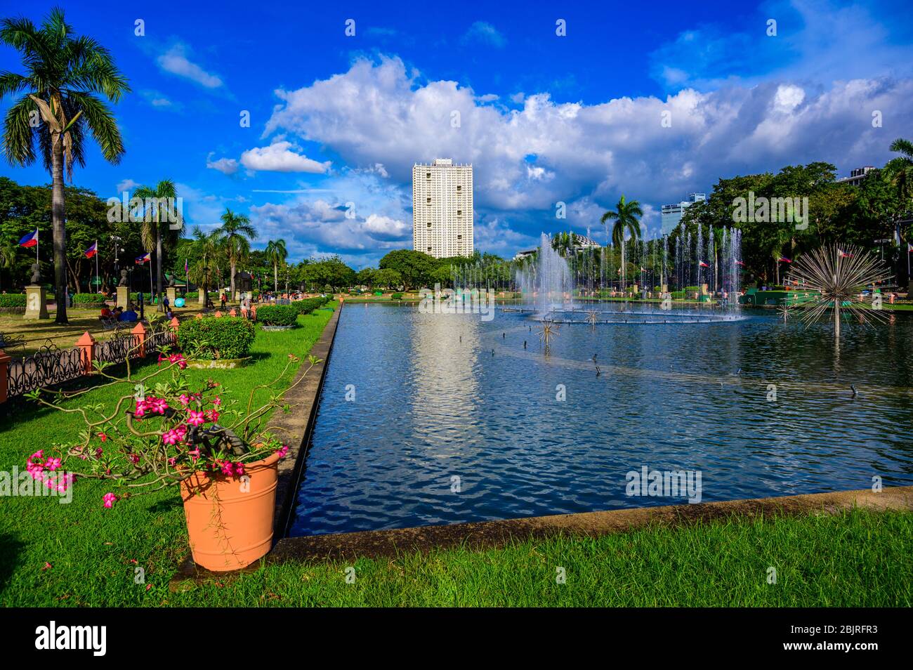Monument in memory of Jose Rizal in Rizal park in Metro Manila ...