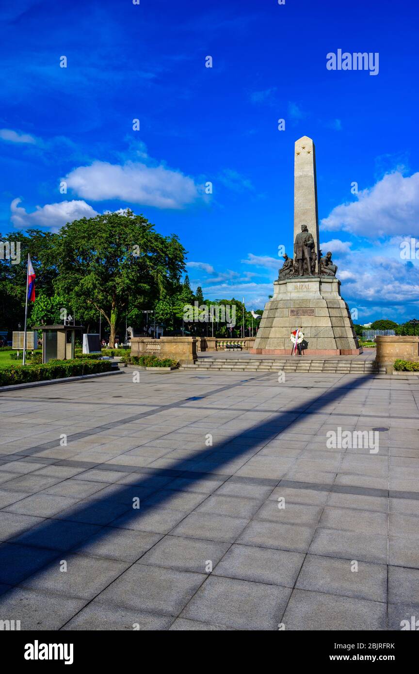 Monument in memory of Jose Rizal in Rizal park in Metro Manila ...