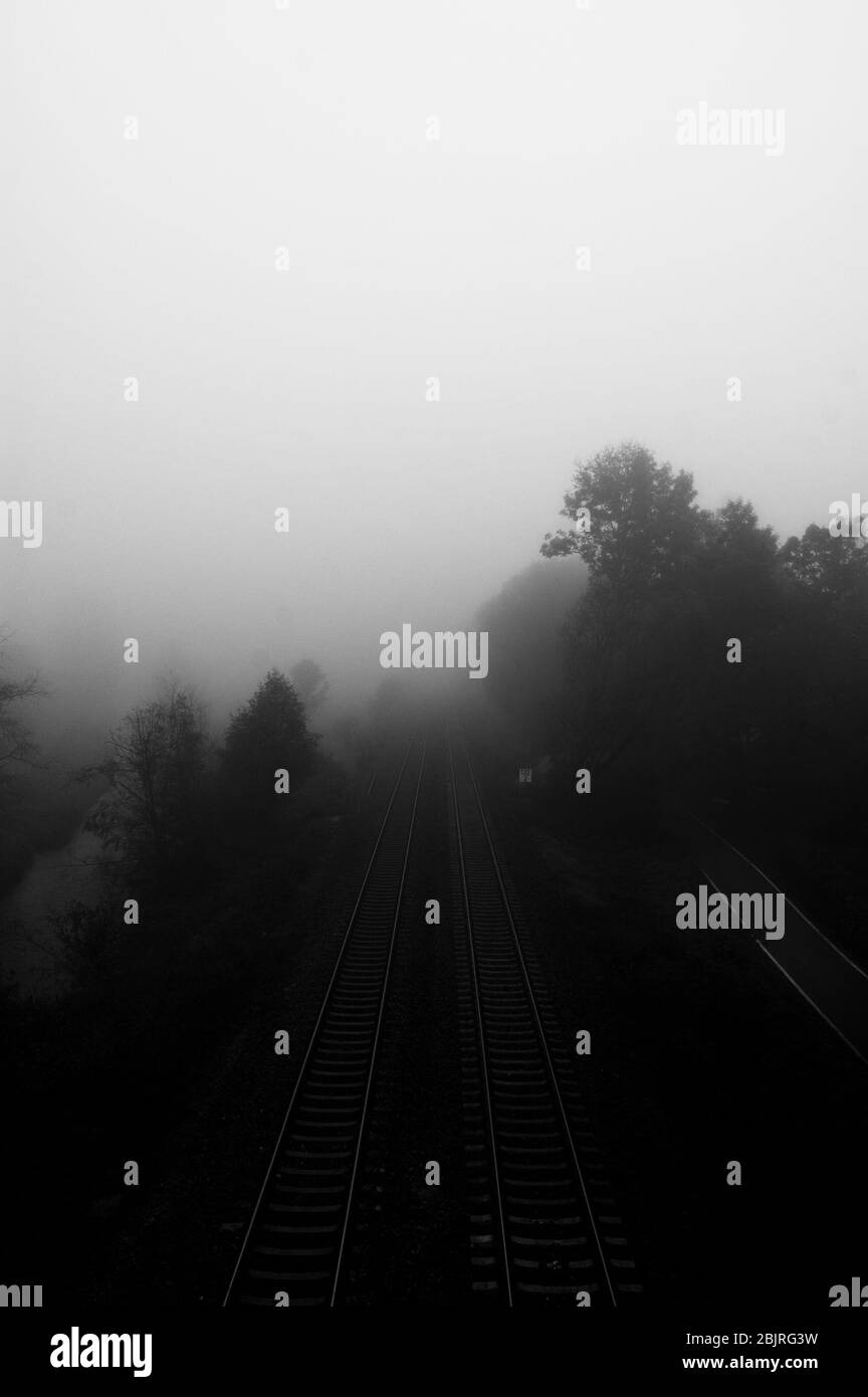 Wet railroad tracks hi-res stock photography and images - Alamy