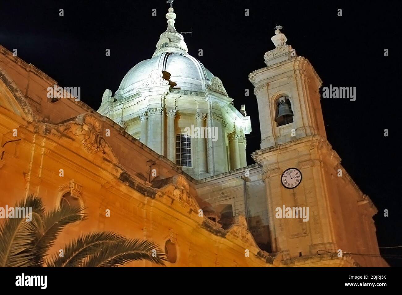 Night view of Citadel in Victoria, the capital of island of Gozo Stock ...