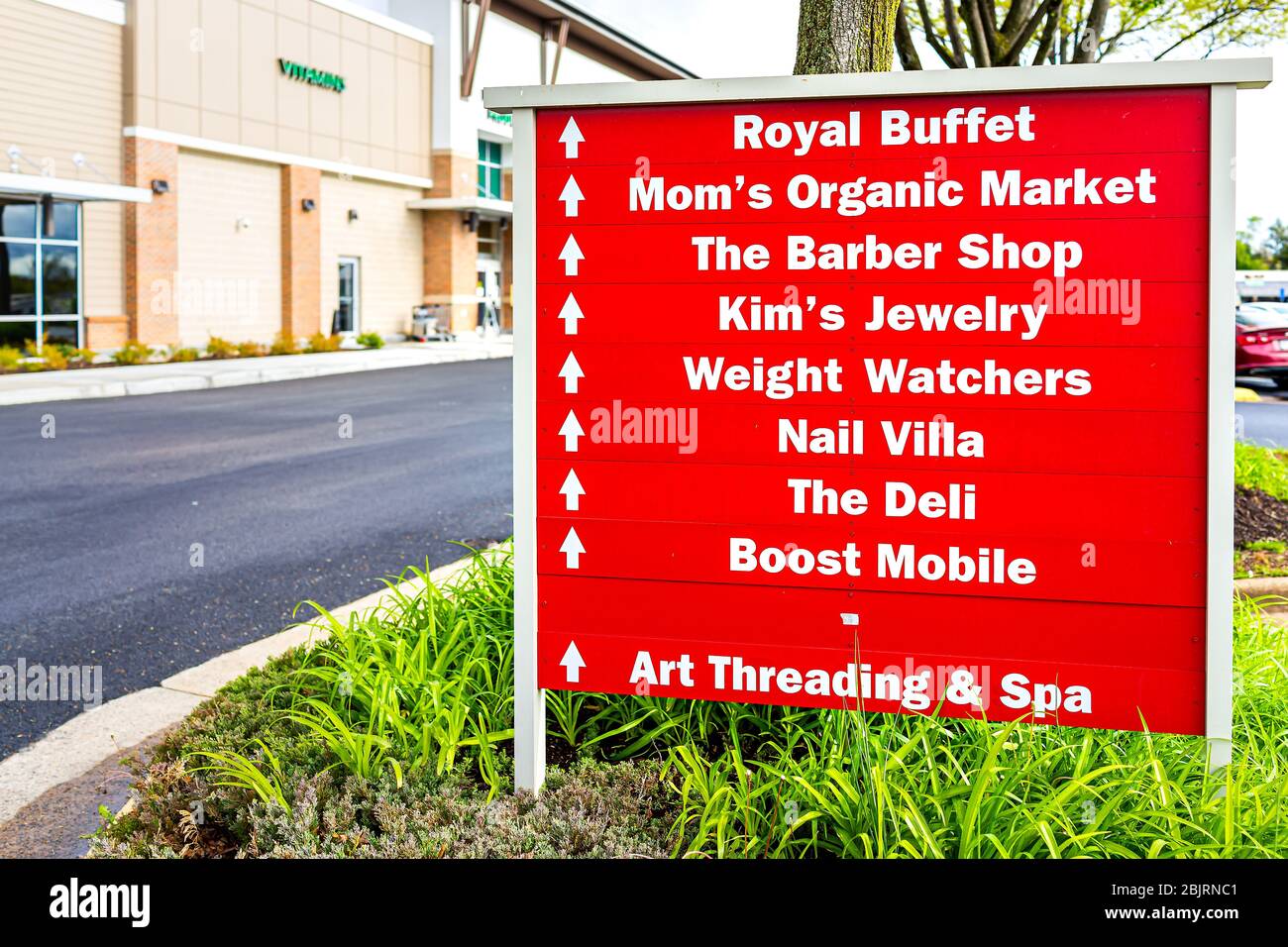 Strip mall sign hi-res stock photography and images - Alamy