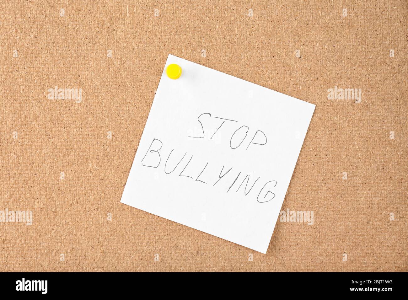 Paper note bully hi-res stock photography and images - Alamy