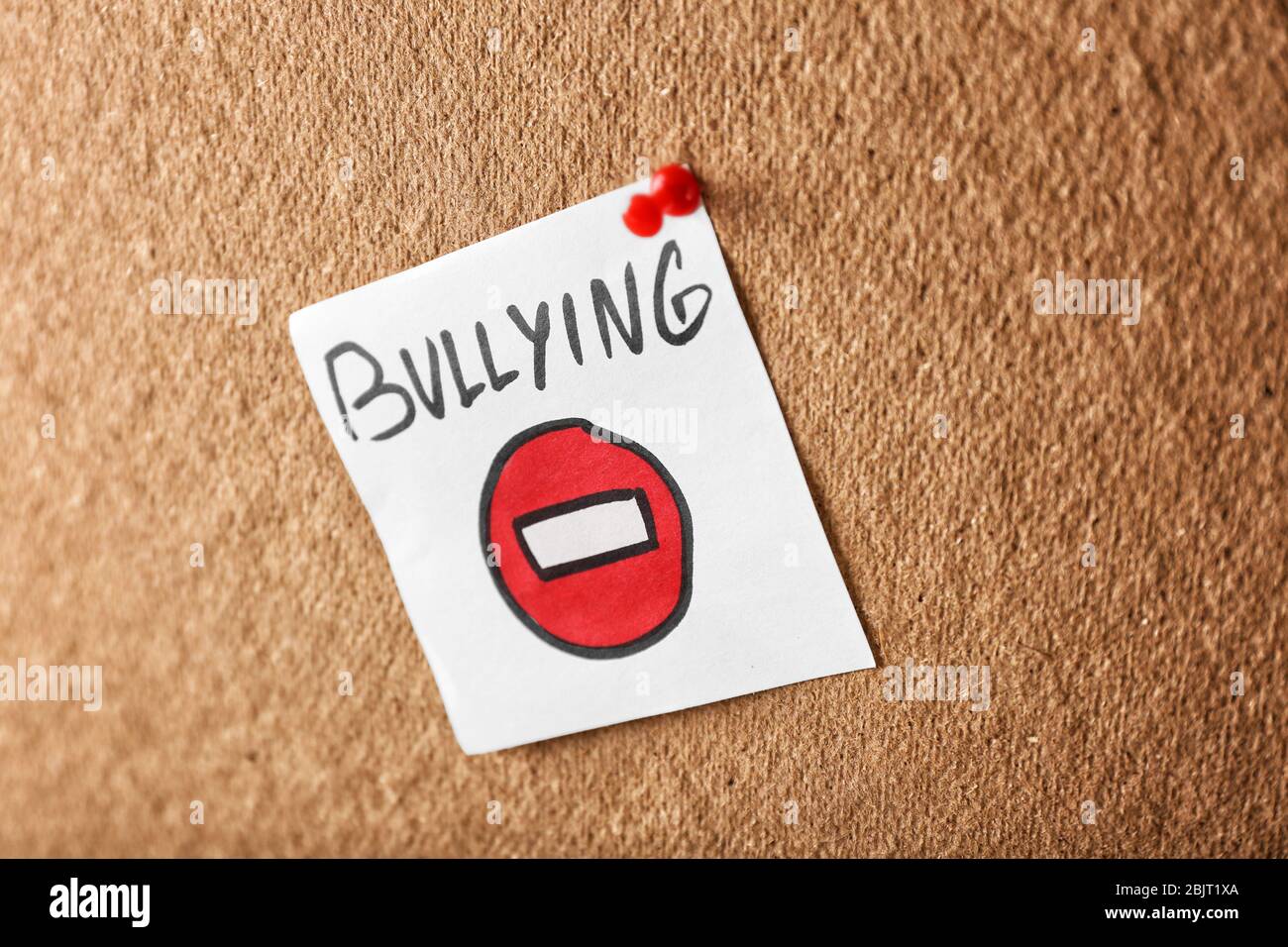 Paper note bully hi-res stock photography and images - Alamy