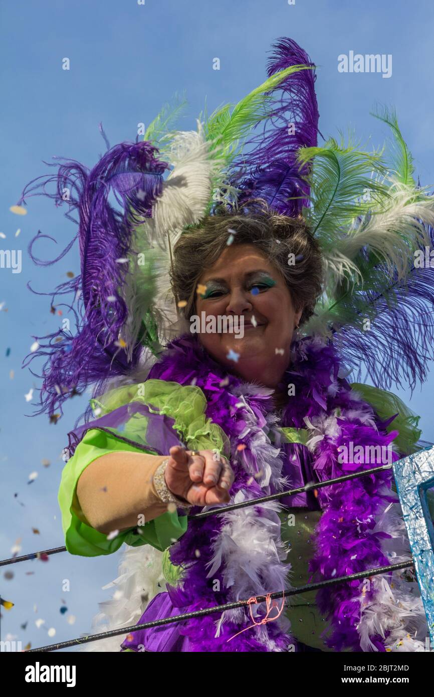 Masquerade parade at carnival in Crema Stock Photo - Alamy