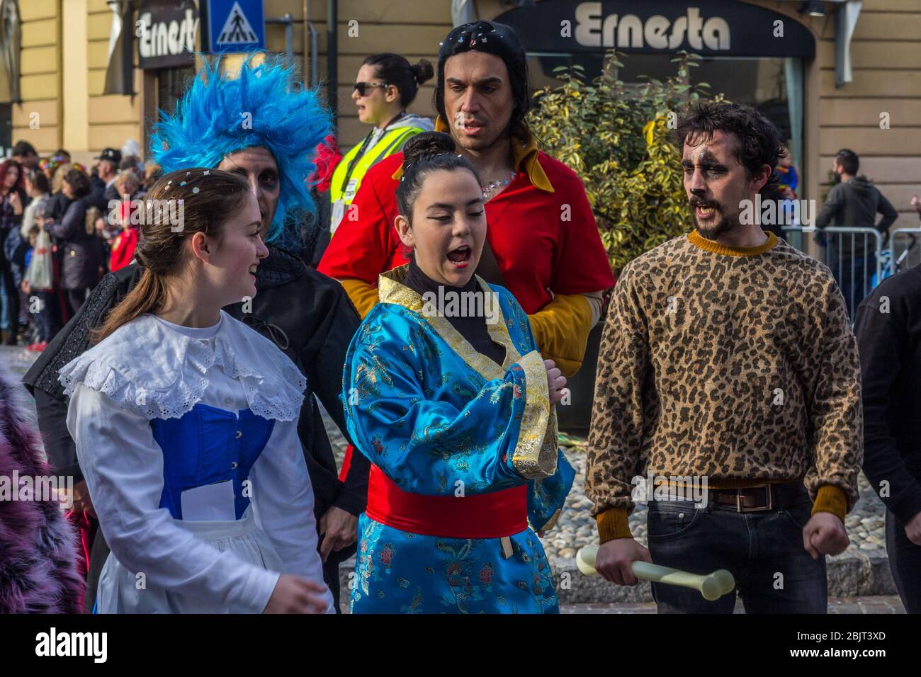 Masquerade parade at carnival in Crema Stock Photo - Alamy