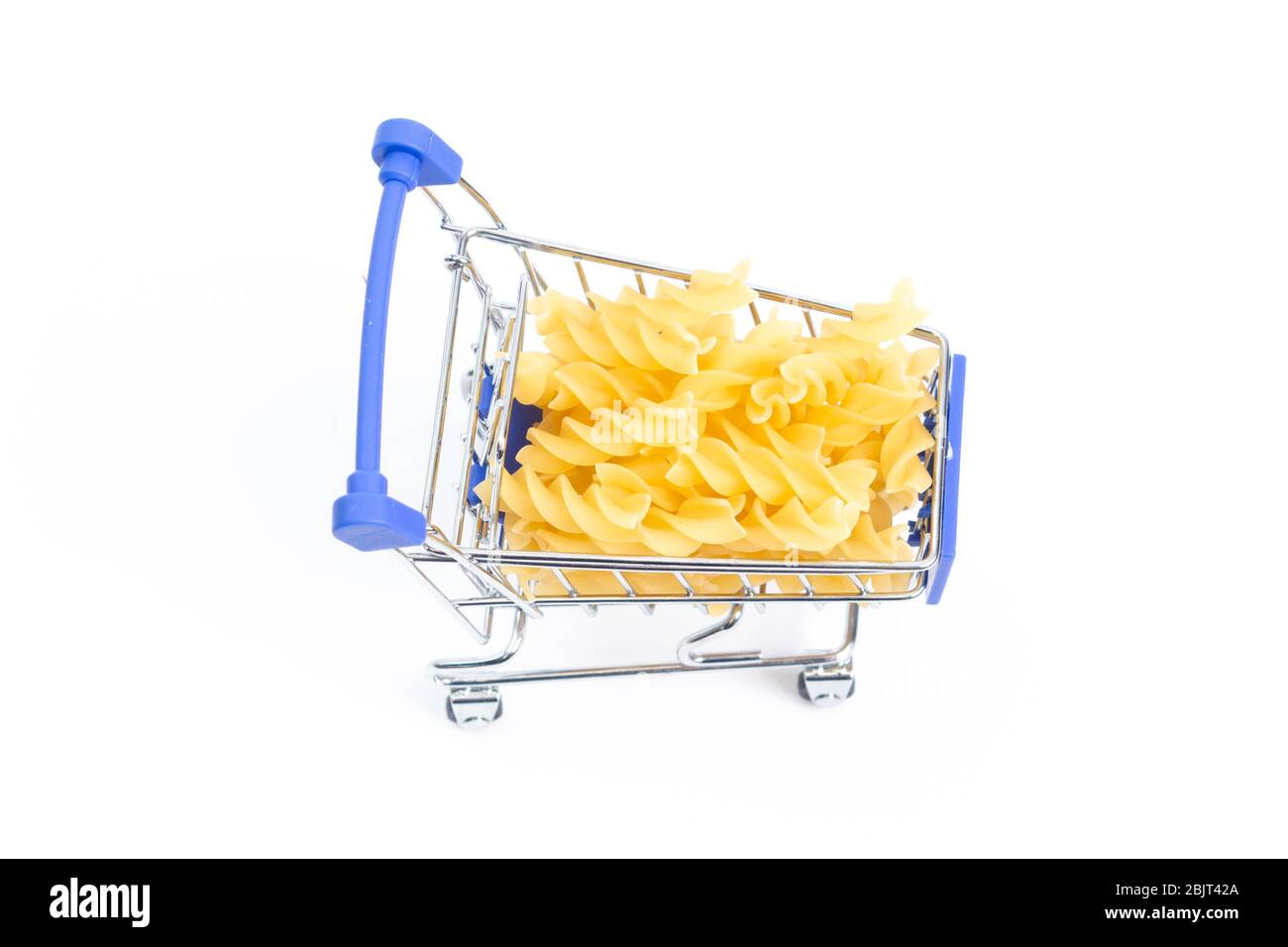 Market basket pasta hi-res stock photography and images - Alamy