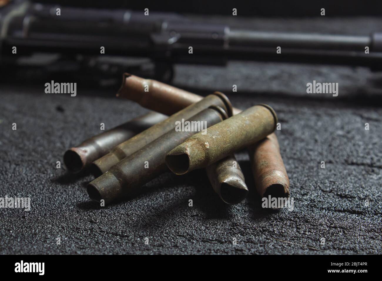 Hand holding an empty cartridge hi-res stock photography and images - Alamy