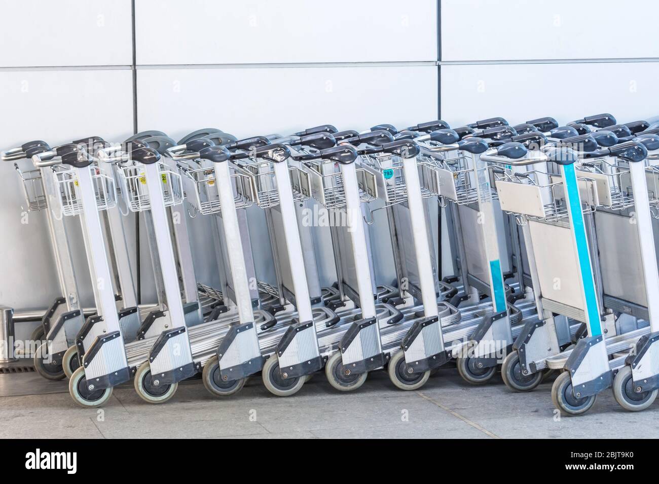 Bag trolley carts hi-res stock photography and images - Alamy