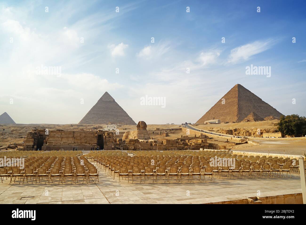 CAIRO, EGYPT - NOVEMBER 19, 2017: View of The Great Sphinx and pyramids ...