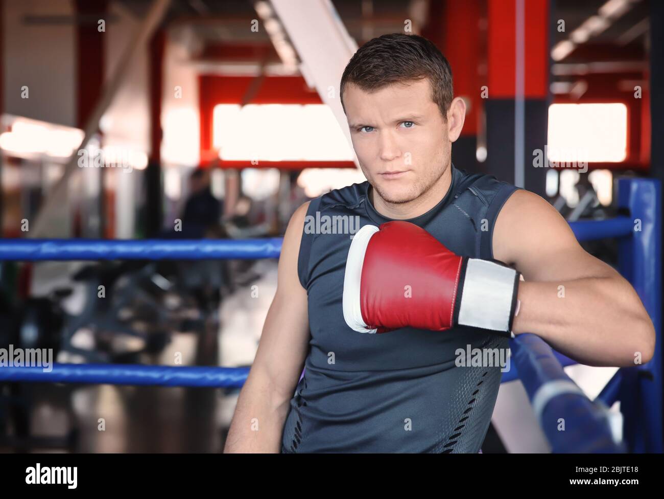In boxing ring scene fighter hi-res stock photography and images - Alamy